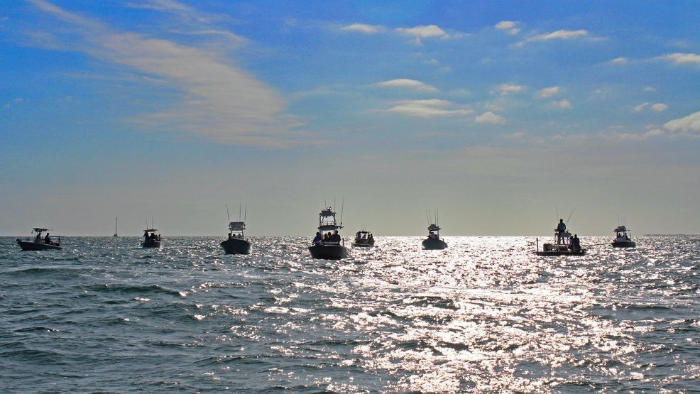 With both cups running this weekend, dozens of boats chase big prizes ...