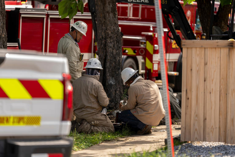 Explosion and fire at a Dallas apartment building kills at least 3 ...