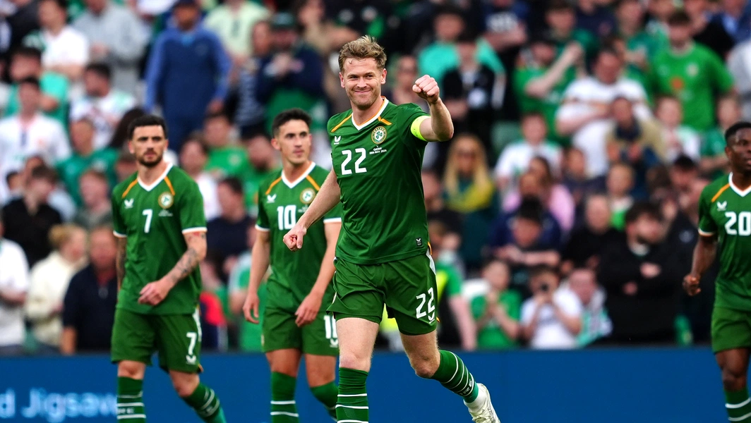 Collins header seals Ireland's tense 1-0 win over Qatar