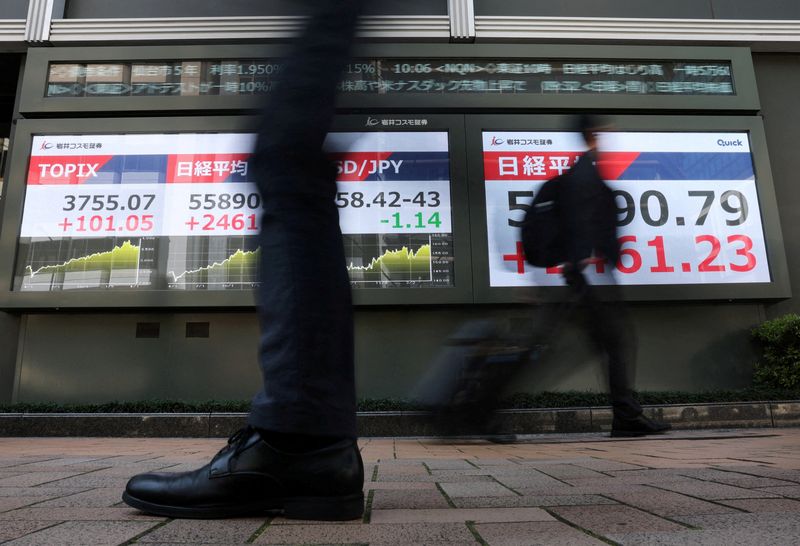 Oil tumbles, stocks gain on US-Iran deal hopes