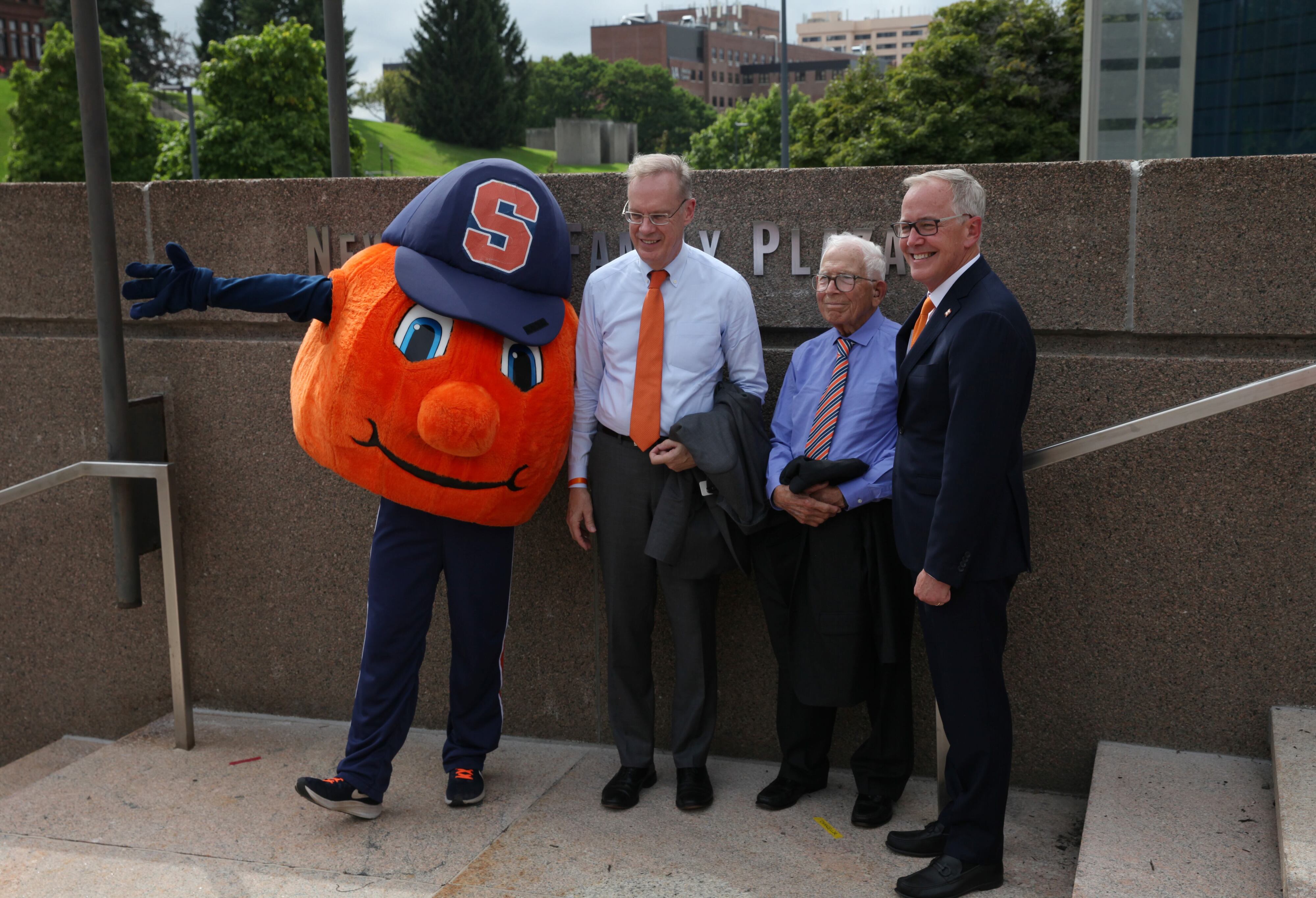 Donald Newhouse remembered as generous benefactor, adviser who cared ...