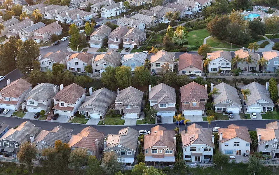 US new home sales drop in April amid higher rates