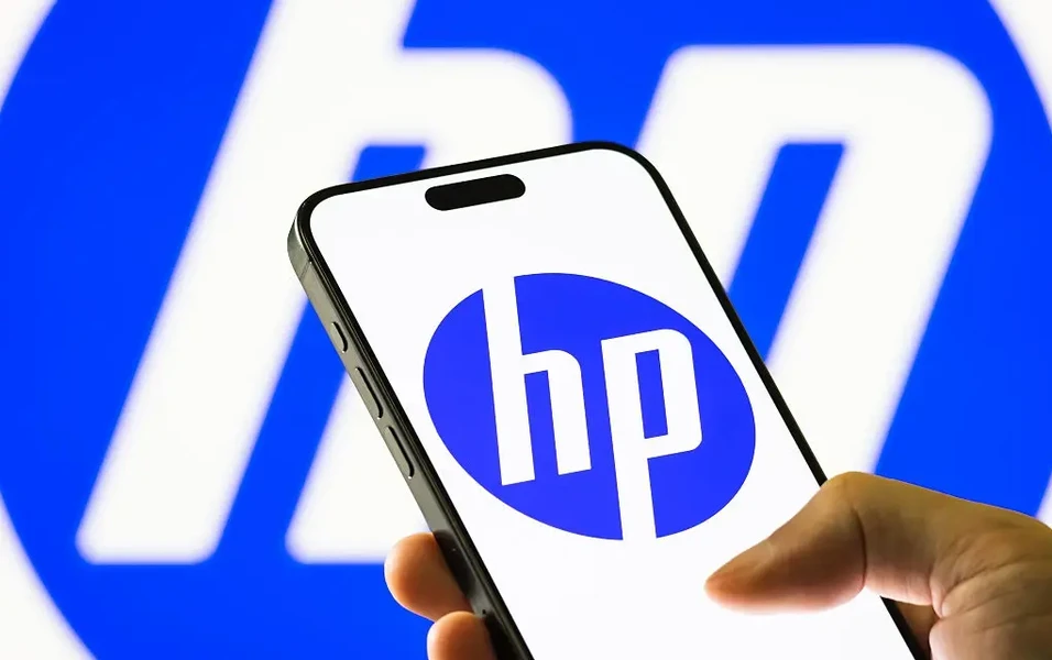 HP offers $800 discount on AI-powered OmniBook 7 laptop