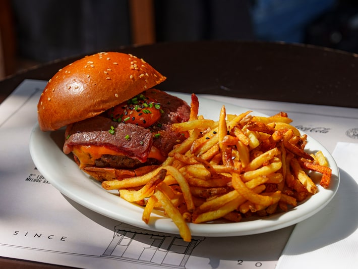 Os hambúrgueres que chefs recomendam em São Paulo