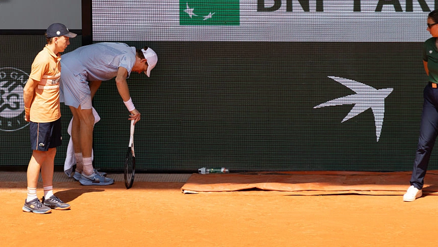 Top seed Sinner suffers shock French Open collapse to Cerundolo