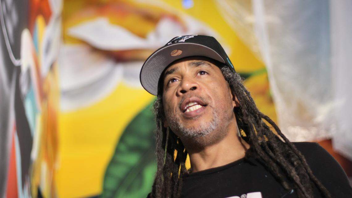 New Coral Springs restaurant to feature mural by acclaimed artist. Take ...