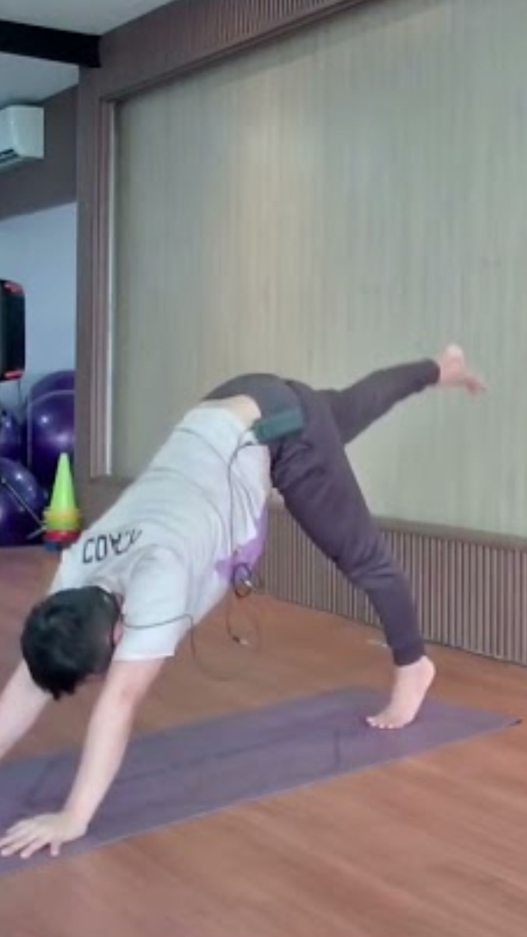 Tutorial variasi side plank