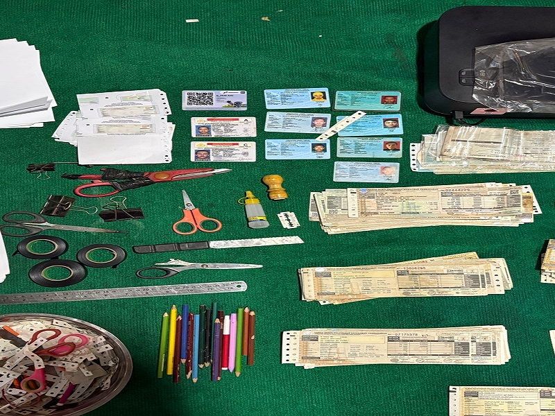 Markas sindikat pembuat STNK palsu di Pasuruan terbongkar, patok tarif ...