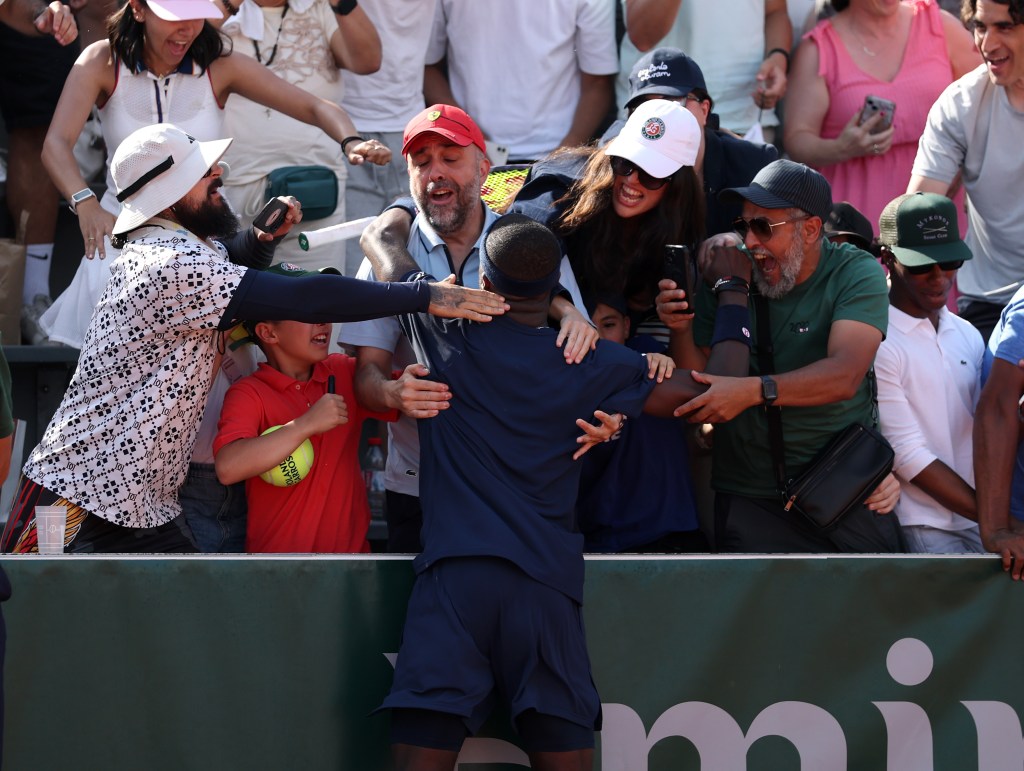 Frances Tiafoe’s tennis racket stolen after French Open win — but it ...