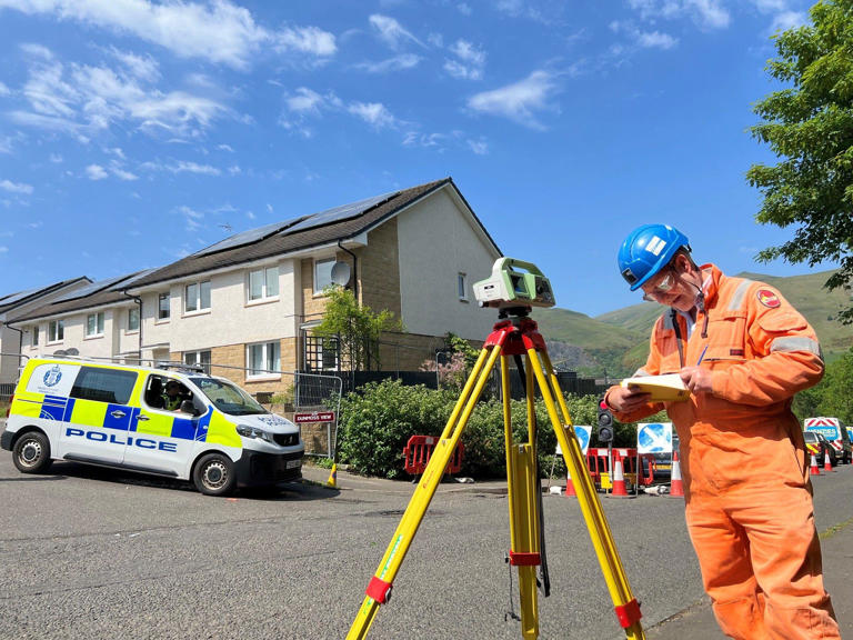 Residents given 10 minutes to flee homes amid ground movement fears
