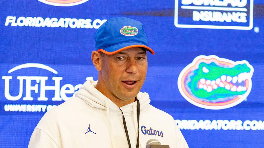 Did Florida coach Jon Sumrall take a shot at Lane Kiffin?