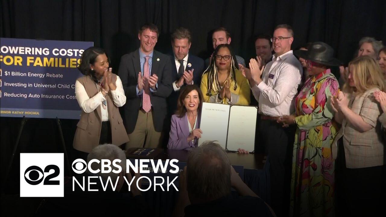 Gov. Kathy Hochul signs New York state budget