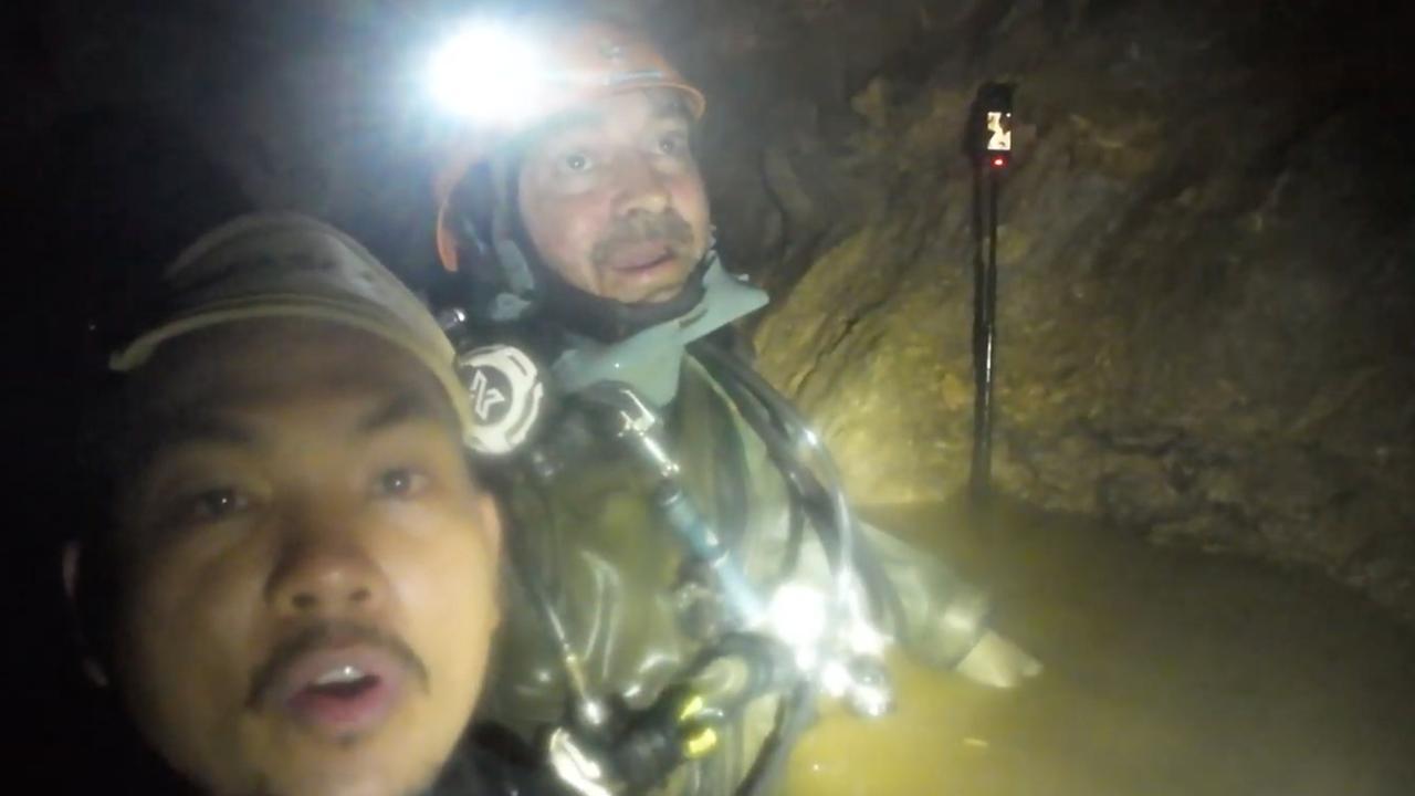 Aussie cave diver joins wild rescue operation
