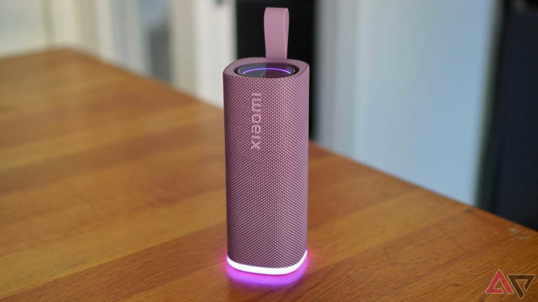 It looks like there's a portal inside the Xiaomi Sound Play Bluetooth ...