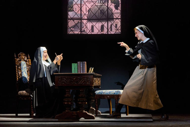 Sound of Music tour alive with pre-WWII politics, fleshed-out ...