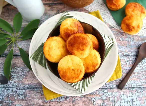 Brazilian coconut muffins - queijadinhas