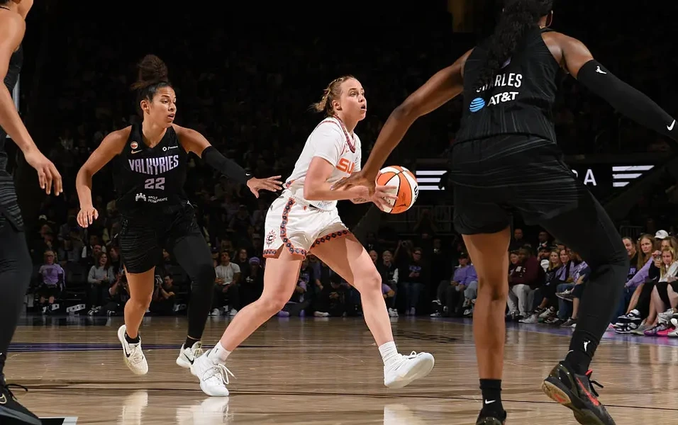 Connecticut Sun waive Van Lith to activate Lacan