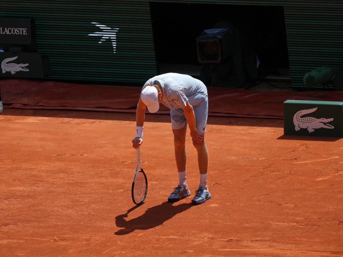 Sinner abbandona il Roland Garros. A sconfiggerlo stress malesseri e nausea