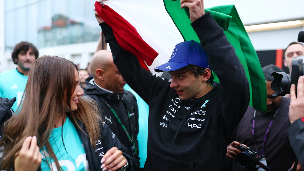 Russell’s battery failure hands Antonelli 43-point title lead