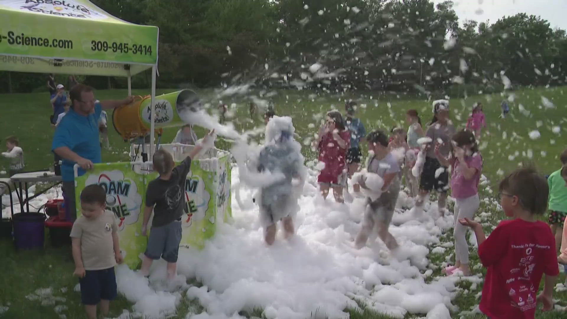 Urbandale Public Library kicks off summer reading program, some kids ...