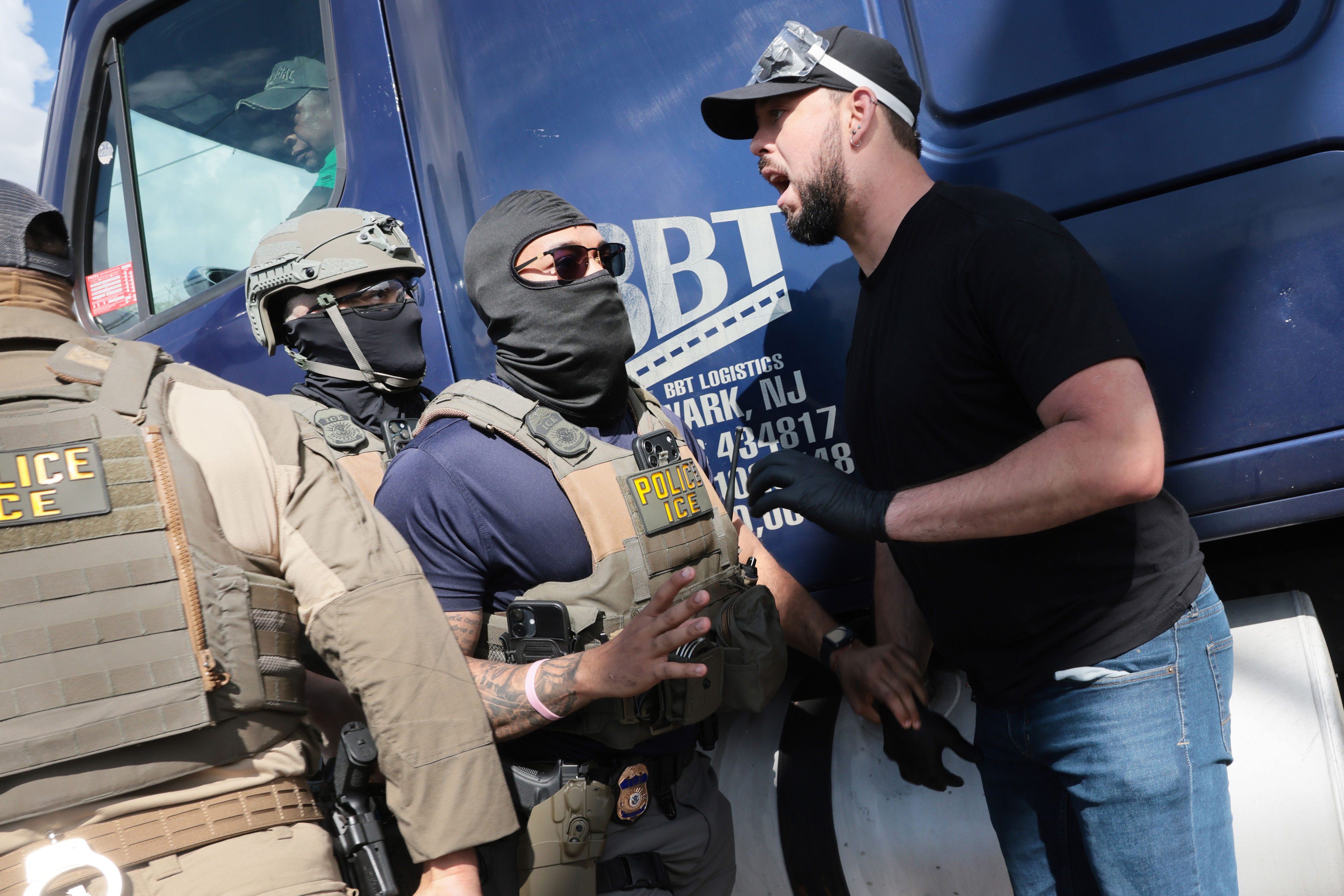 6 protesters arrested after clash with ICE officers outside Delaney Hall