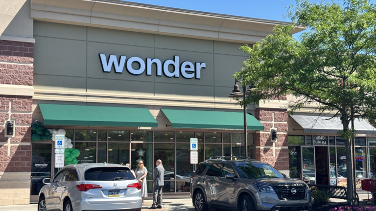 Food hall offering 20+ restaurant menus now open in Dauphin County