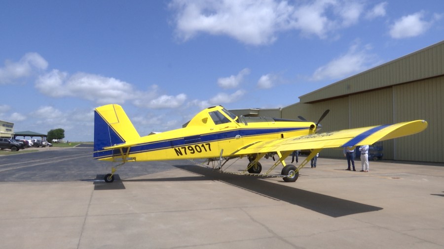 Air Tractor celebrates milestone with 5,000th aircraft rollout