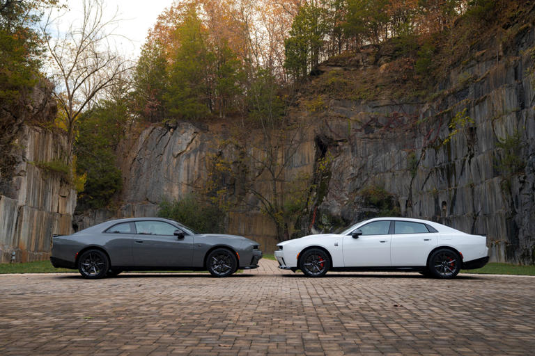 Dodge Charger SRT revival confirmed with supercharged Hellcat V8 – report