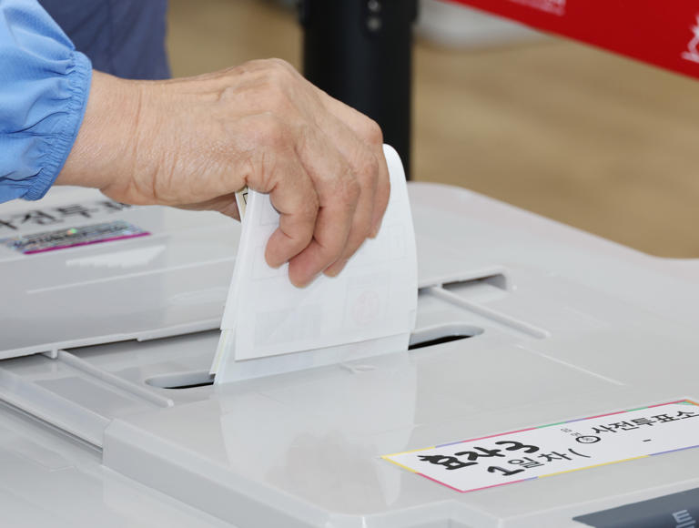 Early voting period for local, parliamentary by-elections begins with 0 ...