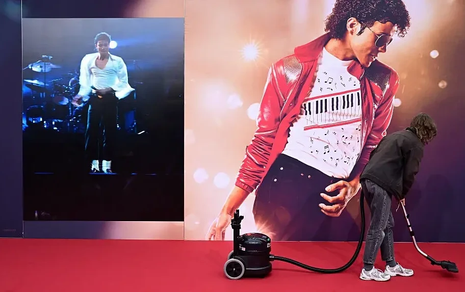 Michael Jackson estate faces shift after McClain's death