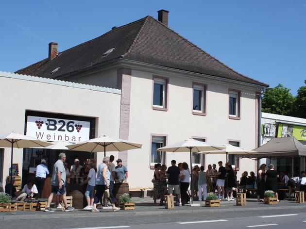 Pop-up-Weinbar lockt Besucher zum Ranis-Hof