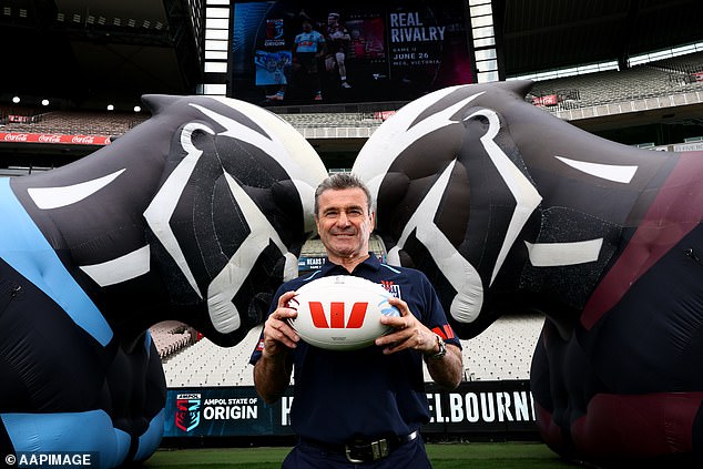 Footy legend Ben Elias labels Queenslanders 'the biggest whingers'