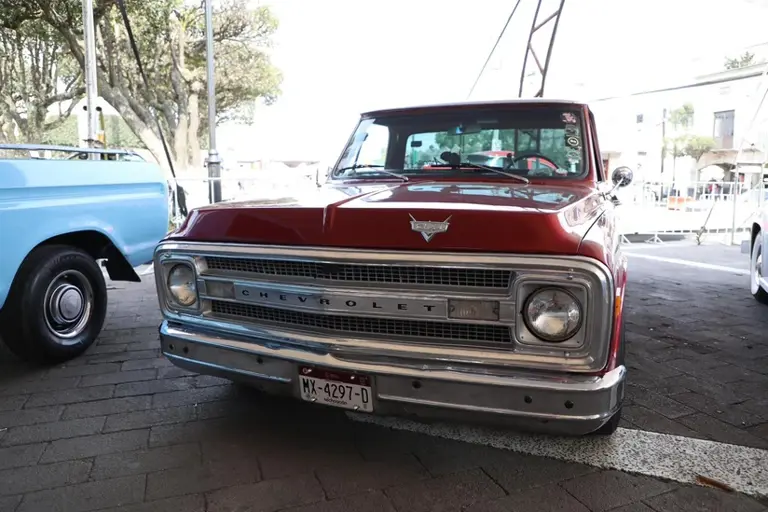 Fin de semana de exhibición de autos clásicos con causa en el Edomex