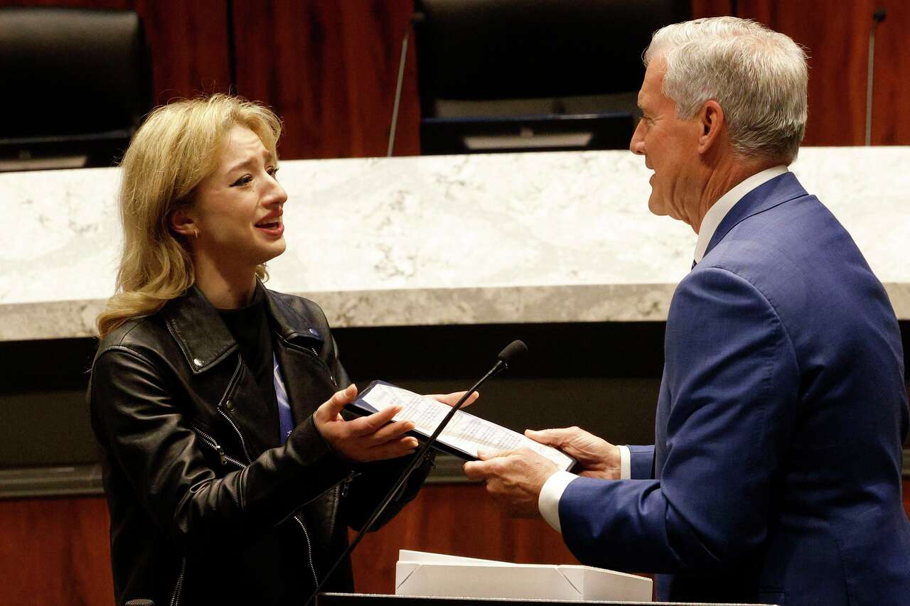 Olympic figure skater, gold medalist Amber Glenn recognized at public ...