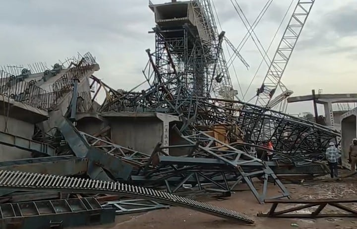 6 killed, 3 trapped as under-construction bridge collapses in UP during ...