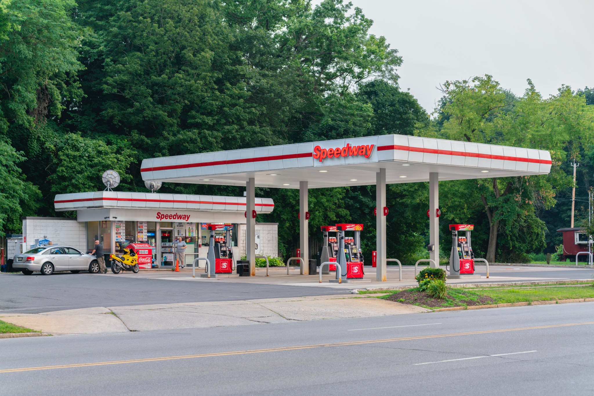 Pharmacist tests sketchy gas station pill—with 'super dangerous' results