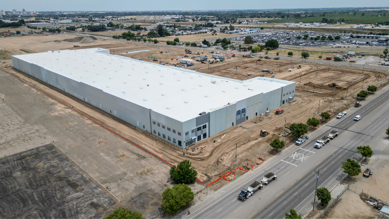 New Amazon facility coming to Fresno. Mega warehouse project underway ...