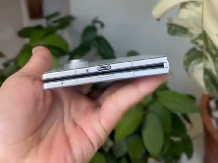 Galaxy Z Fold 8 Wide dummy appears in hands-on video, revealing design