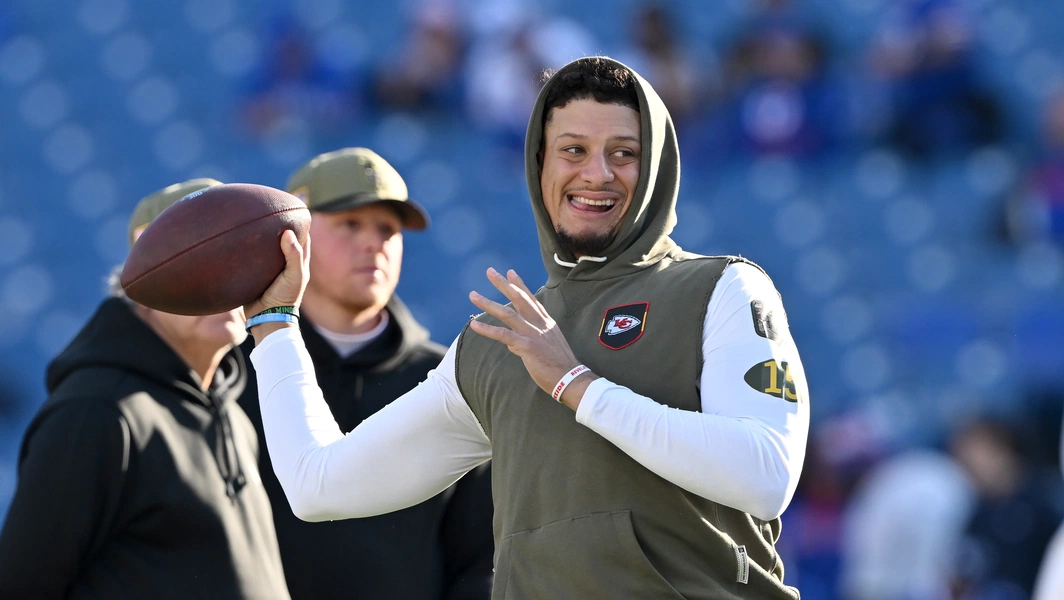 Andy Reid encouraged by Mahomes’ rapid recovery at OTAs