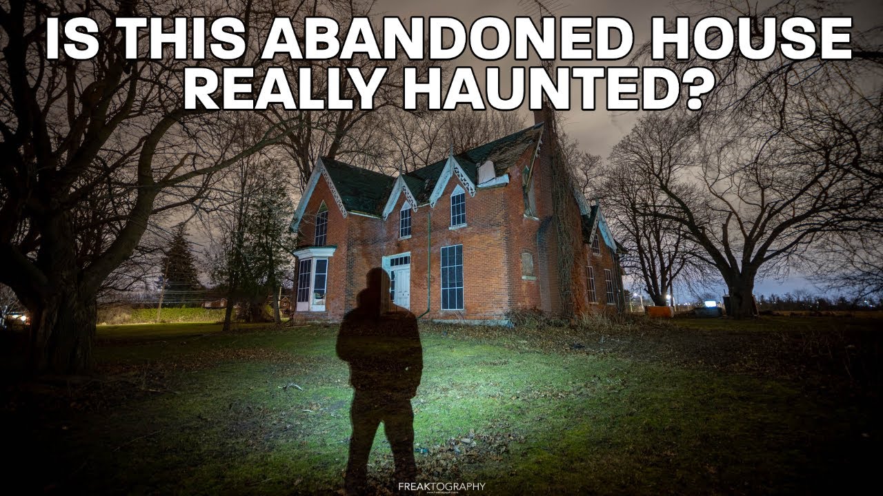 Investigating a possibly haunted abandoned house | Paranormal exploration