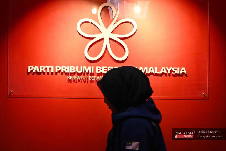 Bersatu declares 'No Anwar, no PH' amid rapid changes in political ...
