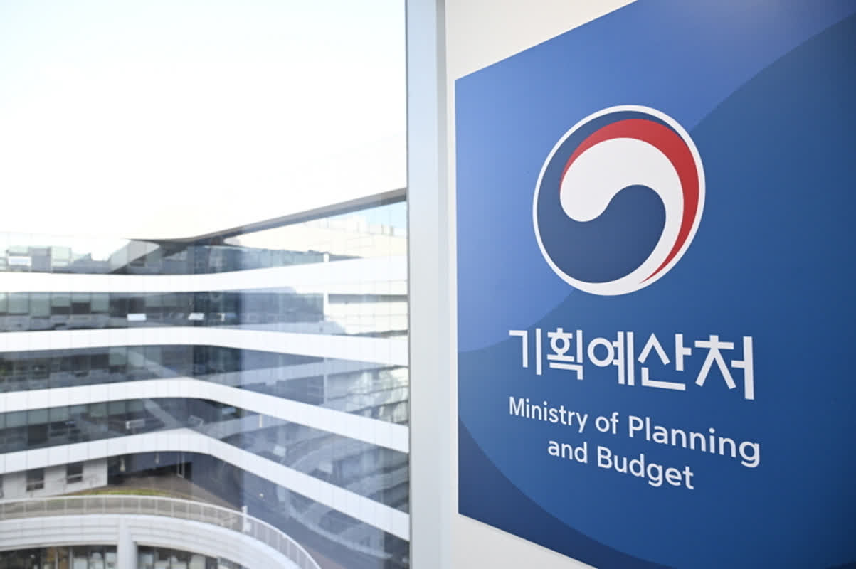 작년 부담금 23.4조원 징수…담배 반출량 감소에 3.3%↓