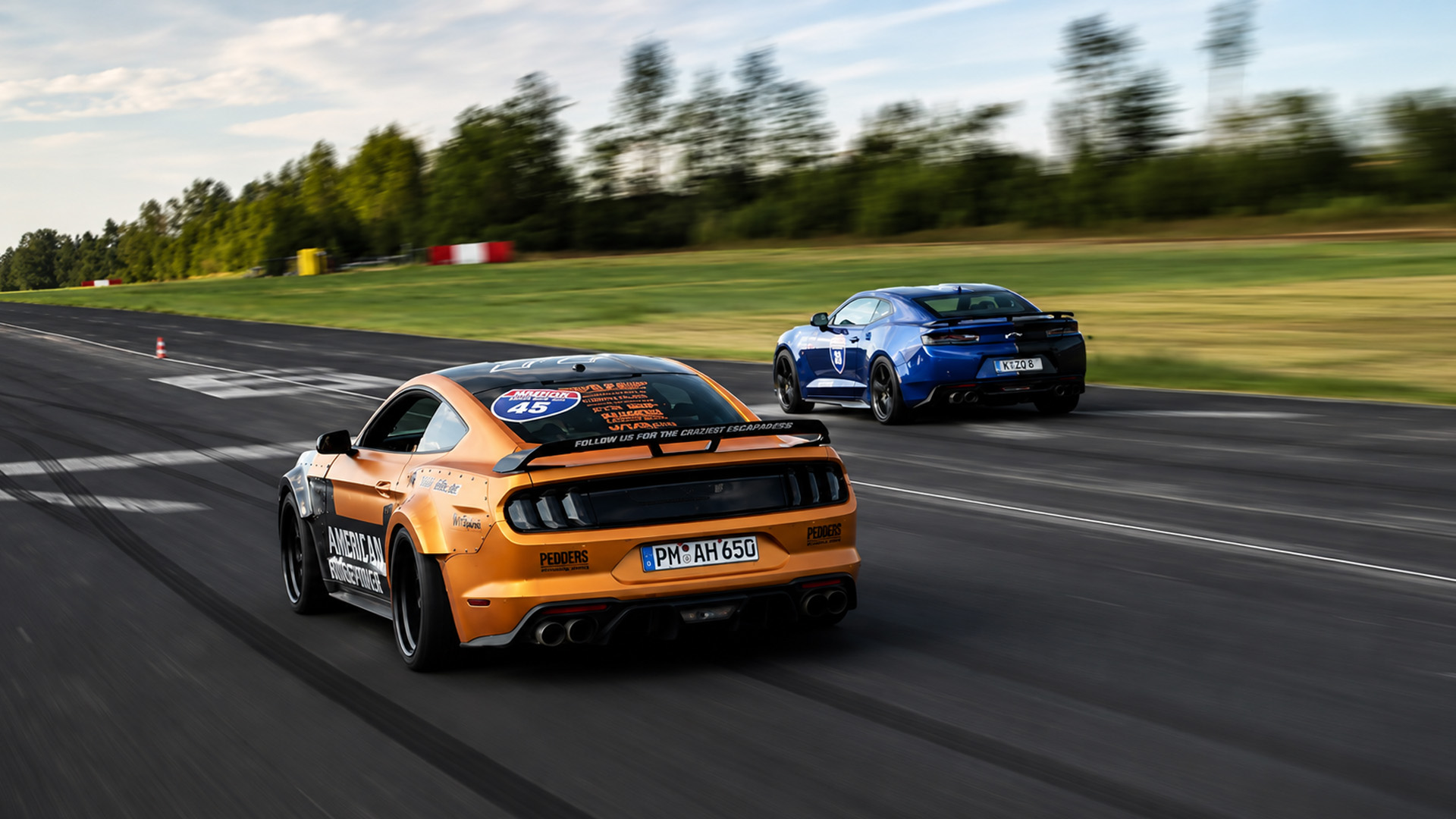 A Classic Rivalry Mustang and Camaro Gets Settled in a Drag Race