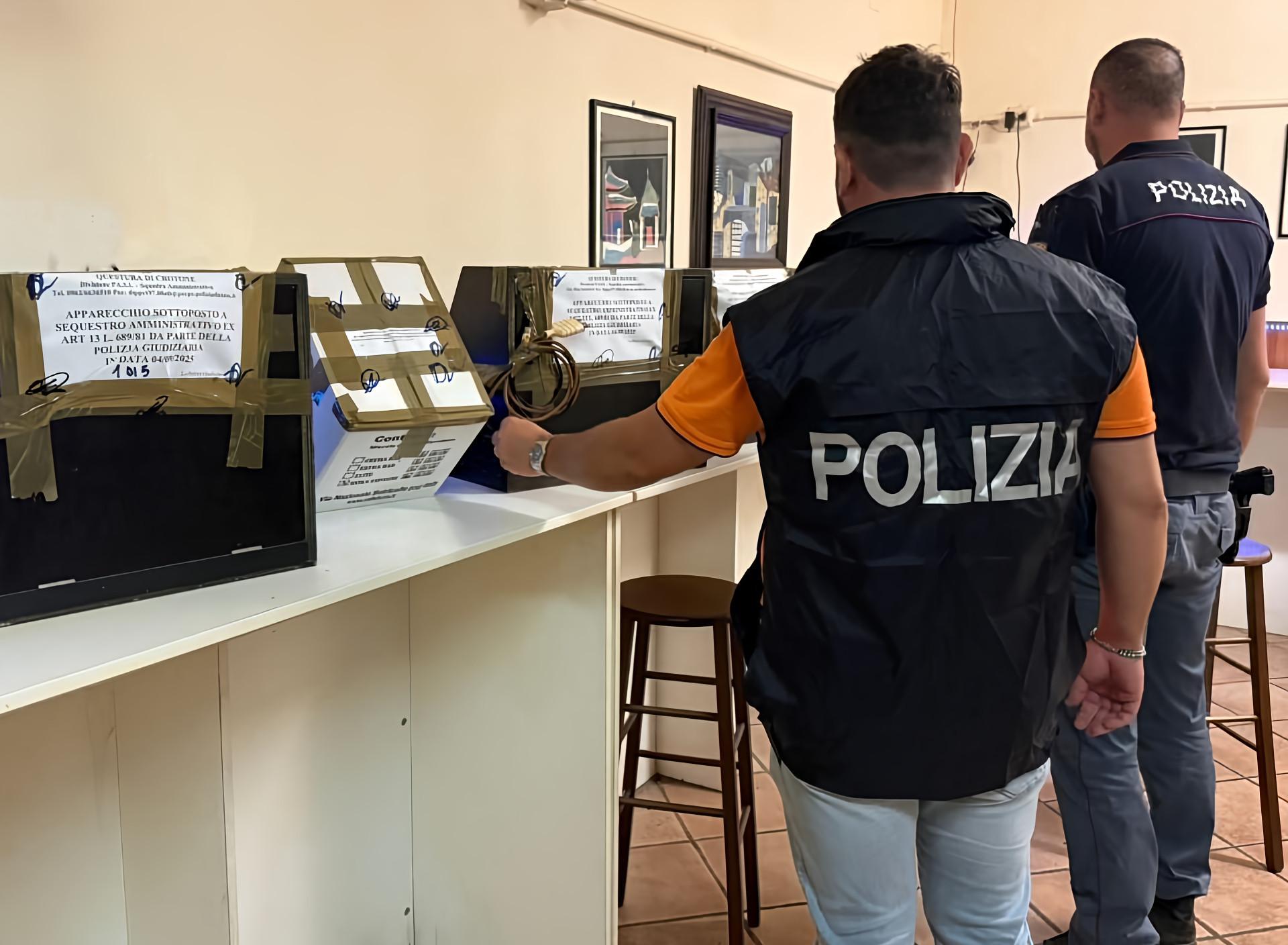 Pedopornografia, arrestato 36enne. Hard disk esterno pieno di materiale