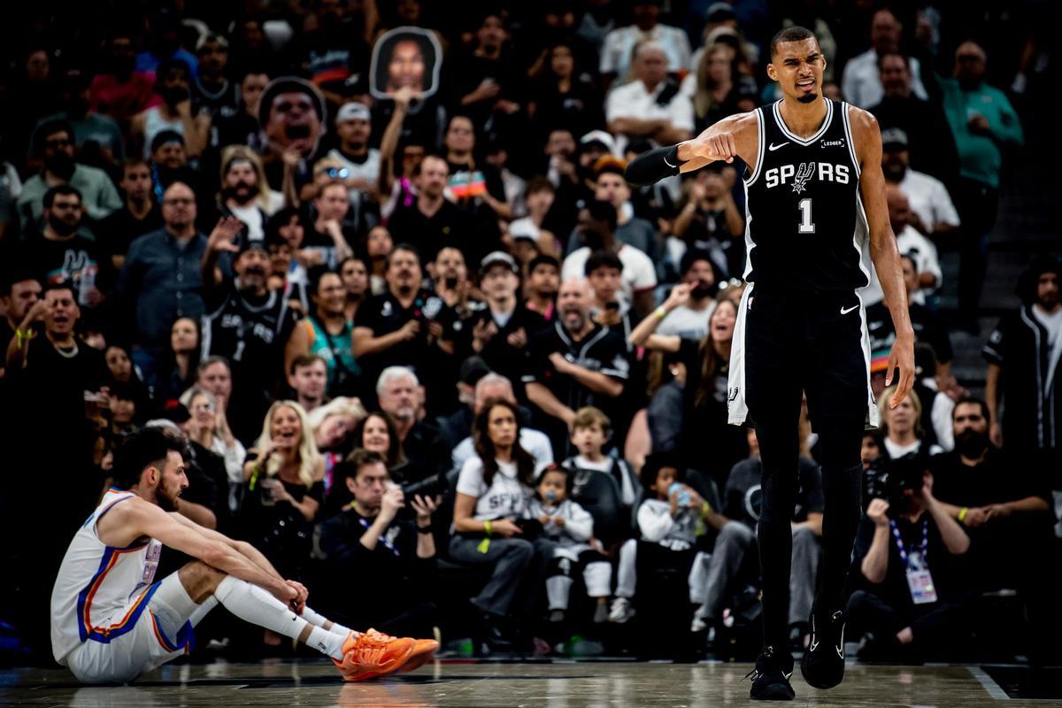 Paliza de los Spurs a los Thunder para forzar el séptimo partido
