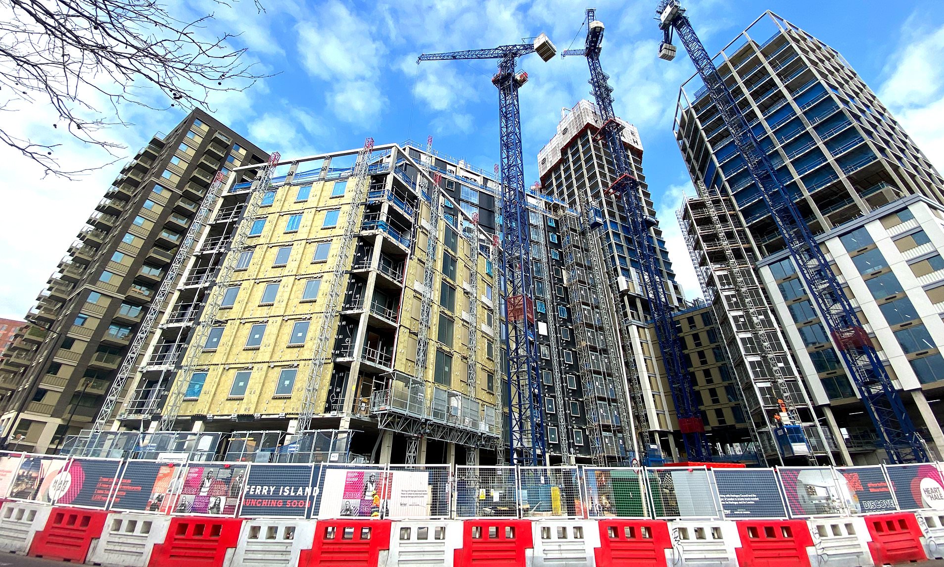 Thousands of London new builds lie empty as service charges, taxes and ...