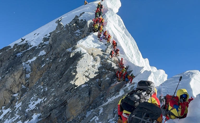 Mount Everest 2026 sees record rush, over 1000 climbers summit before ...