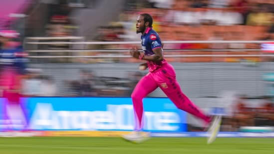 Jofra Archer doing what 'he's paid for' as RR pacer's fiery 150 kph ...