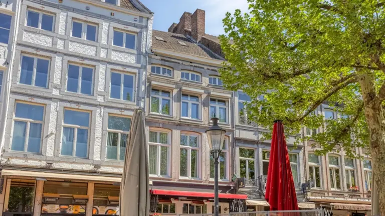 'Huis' in hartje Maastricht voor € 160.000 te koop op Funda, maar ...