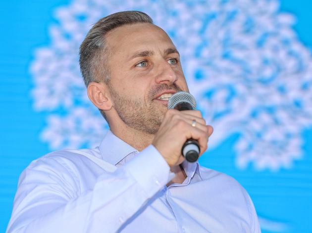 Remigrationspläne, Putin-Pakt, Antisemitismus: EU-Behörde nimmt AfD ...